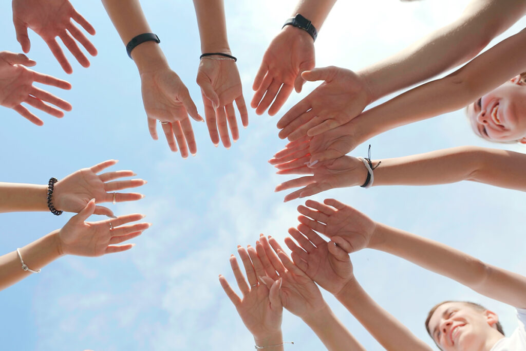 Use-Your-Hands - Picsart Blog